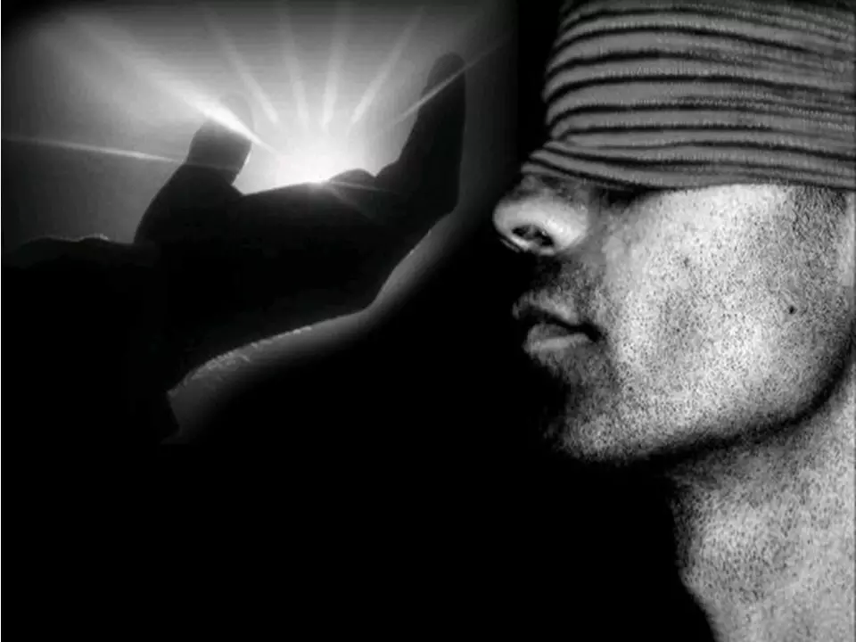 Fé e fanatismo. - Sociedade Maria Cristo